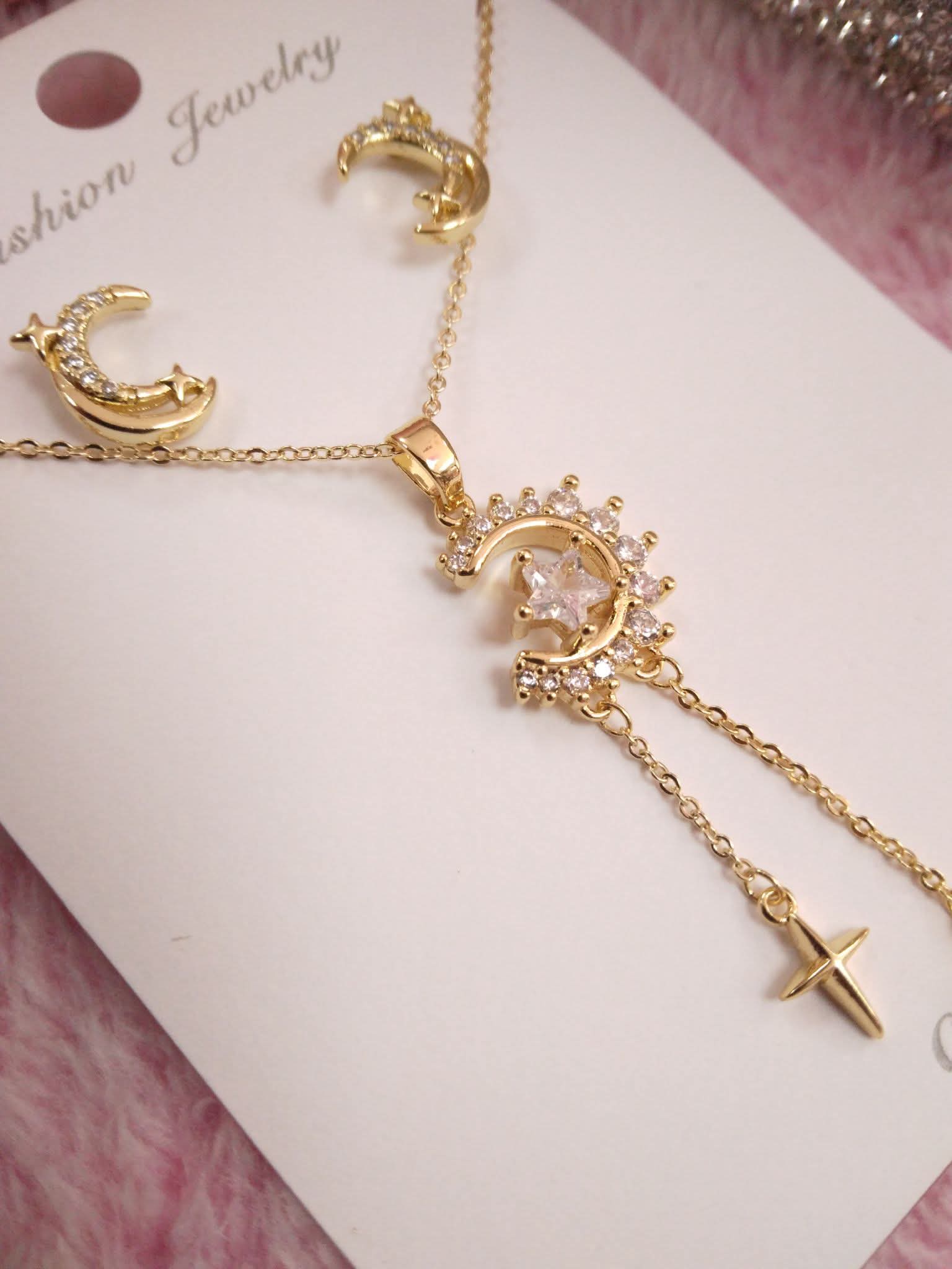 Juego De Collares Diferentes Modelos – Fresas y princesas